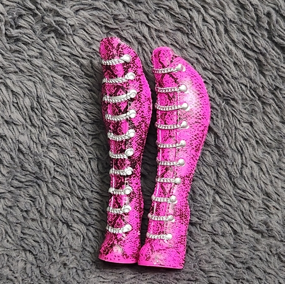 L.O.L. Surprise! | Toys | Lol Surprise Omg Lady Diva Pink Snake Print ...